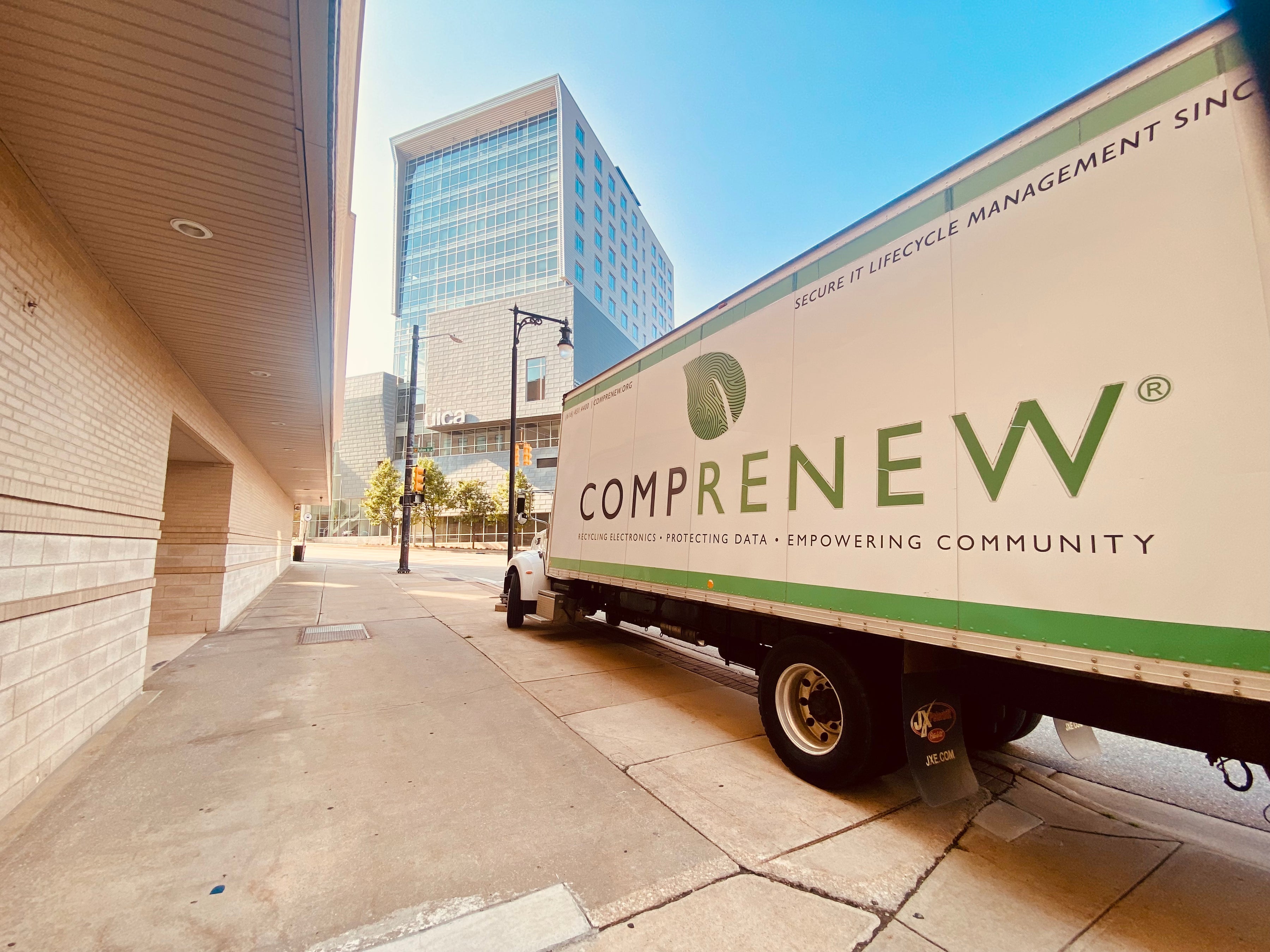 Shop Refurbished Electronics | Sustainable, Affordable Tech – Comprenew ...